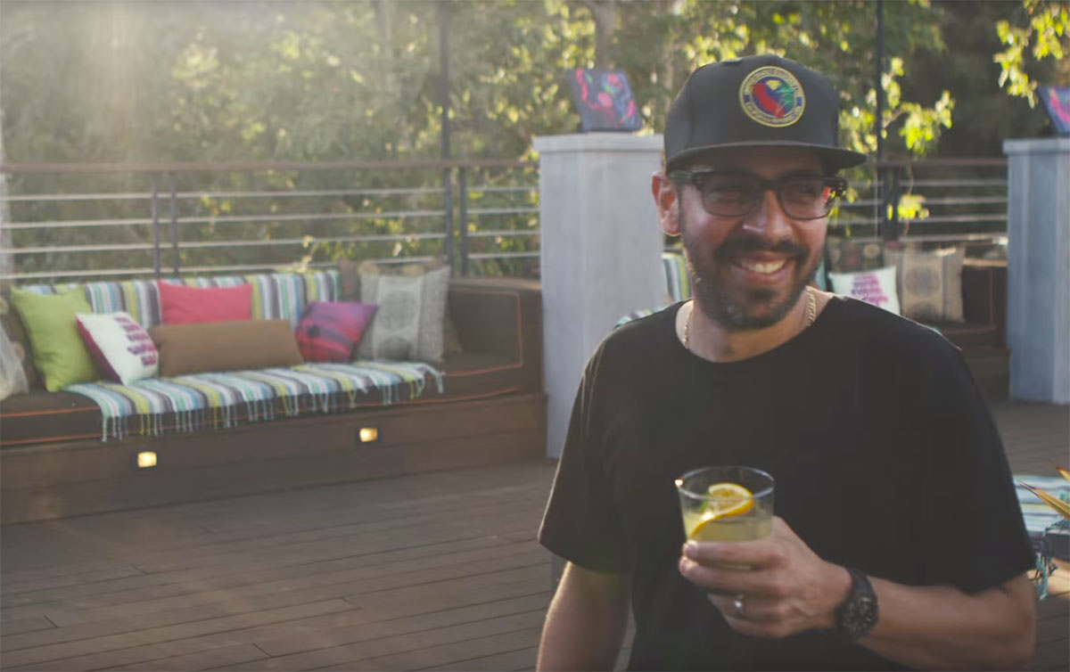 Artist Teddy Kelly on How L.A. Inspires His Abstract, Vibrant Work