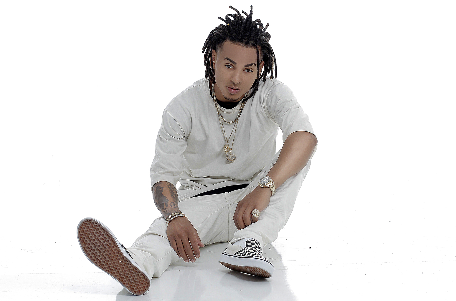Ozuna Sets His Sights on the Reggaeton Romántico Throne on His Debut ...