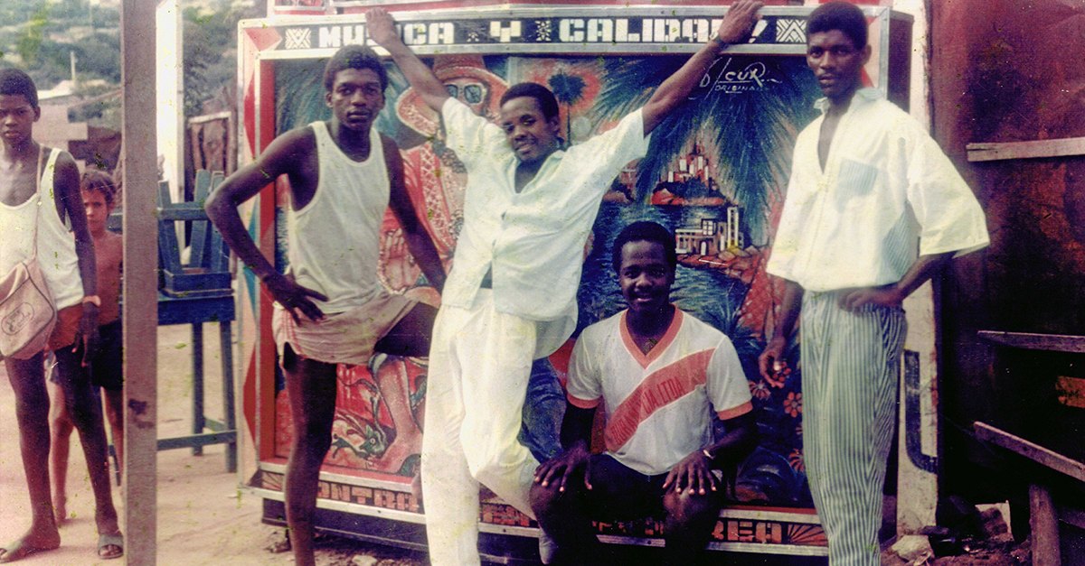 These Bold Technicolor Photos Capture the Golden Age of Picó Culture