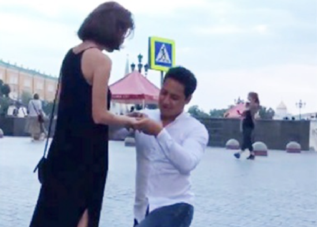 This Mexican Man & Russian Woman Met and Fell In Love During the World Cup