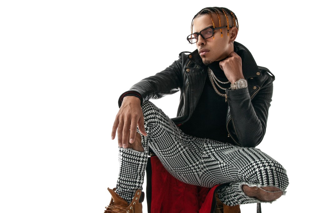 Rauw Alejandro is the Rising Artist Bringing Dance Showmanship to Urbano