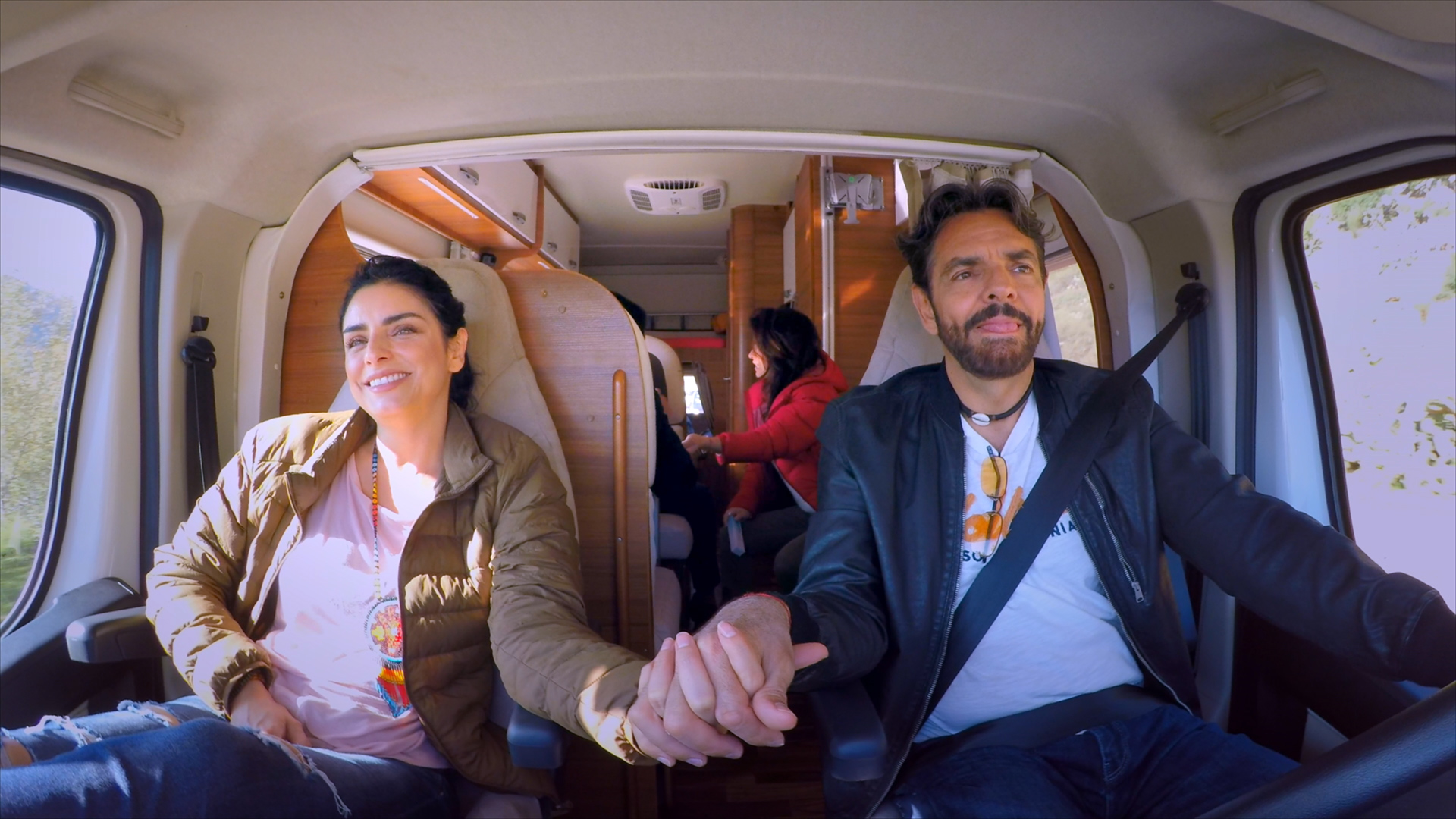 Trailer 'De viaje con los Derbez' Eugenio Derbez & Family in Reality Show