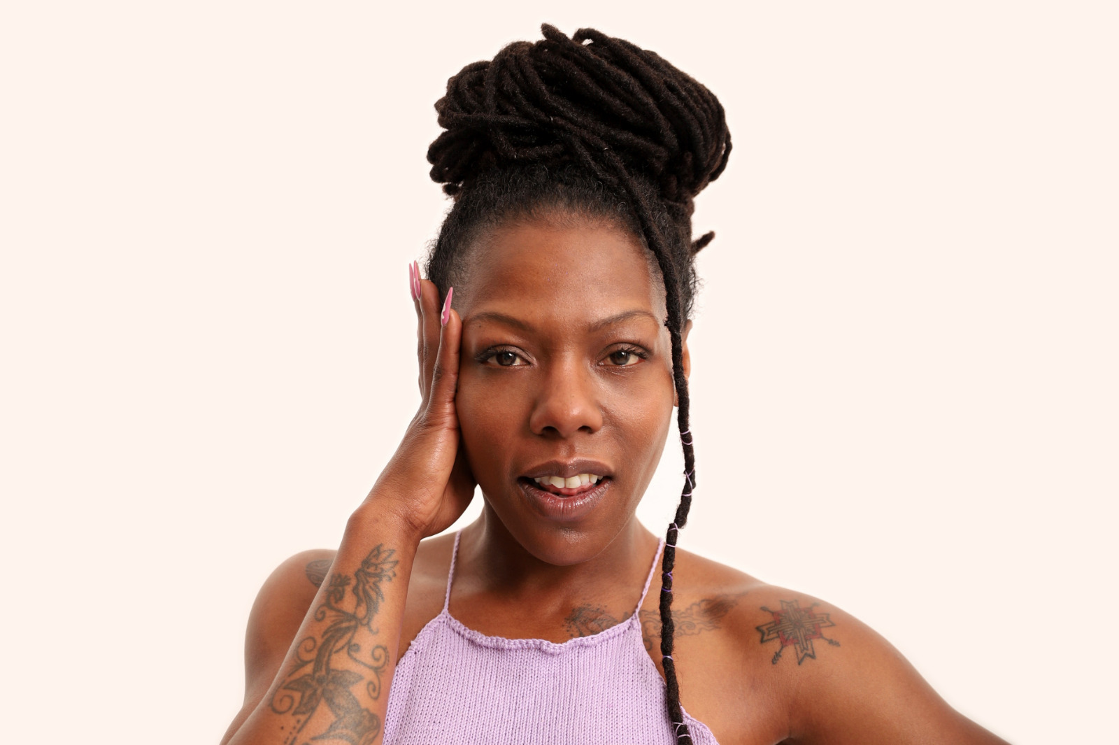 La Dame Blanche: Empowering Album 'Ella' Review