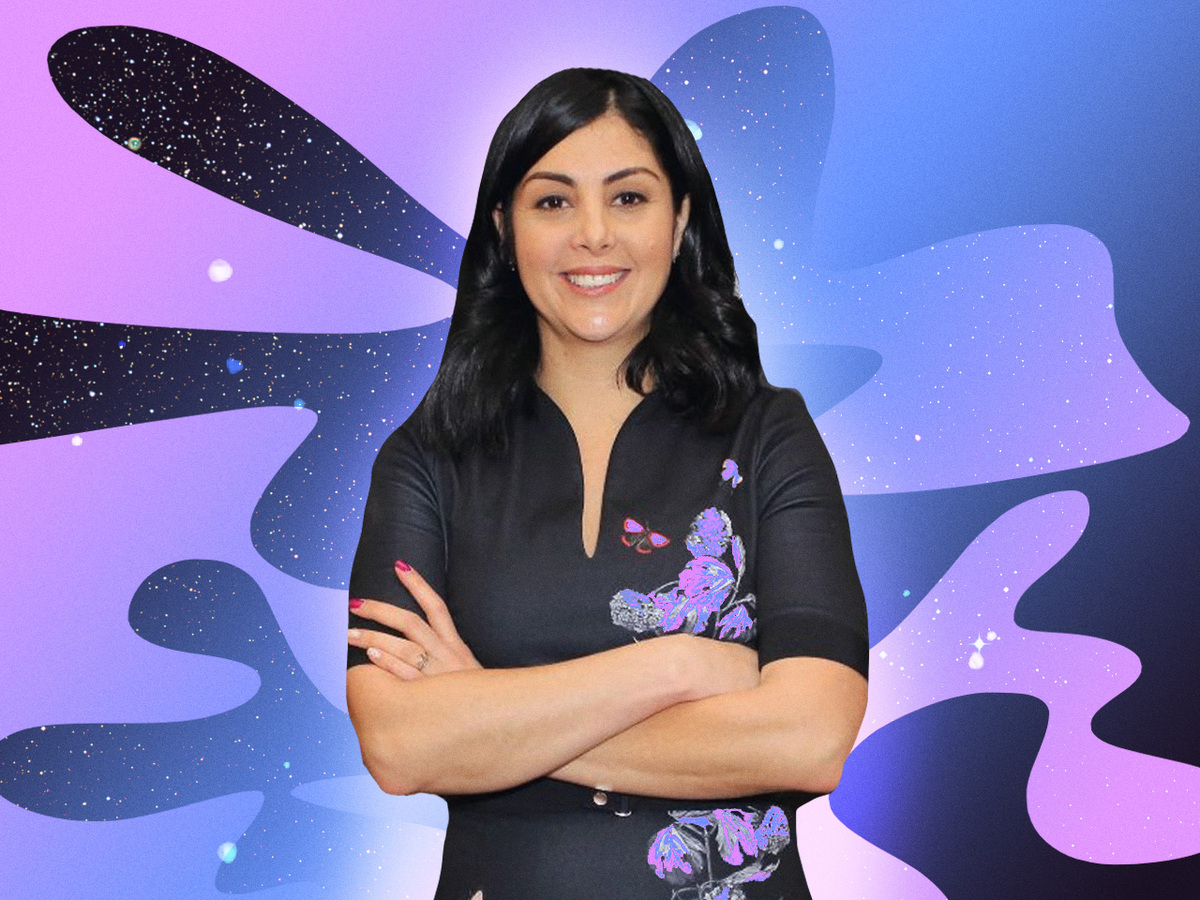 Meet Diana Trujillo, the Colombian Flight Director for the Historic ...