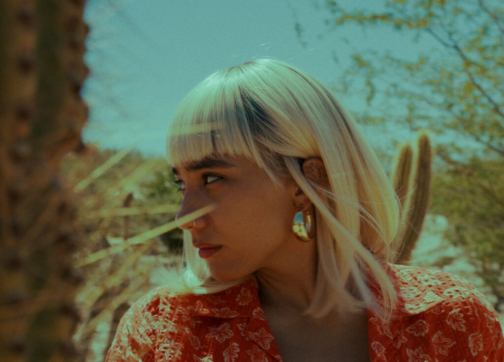 WATCH: RaiNao Celebrates Lesbian Visibility Day With “Tentretiene”