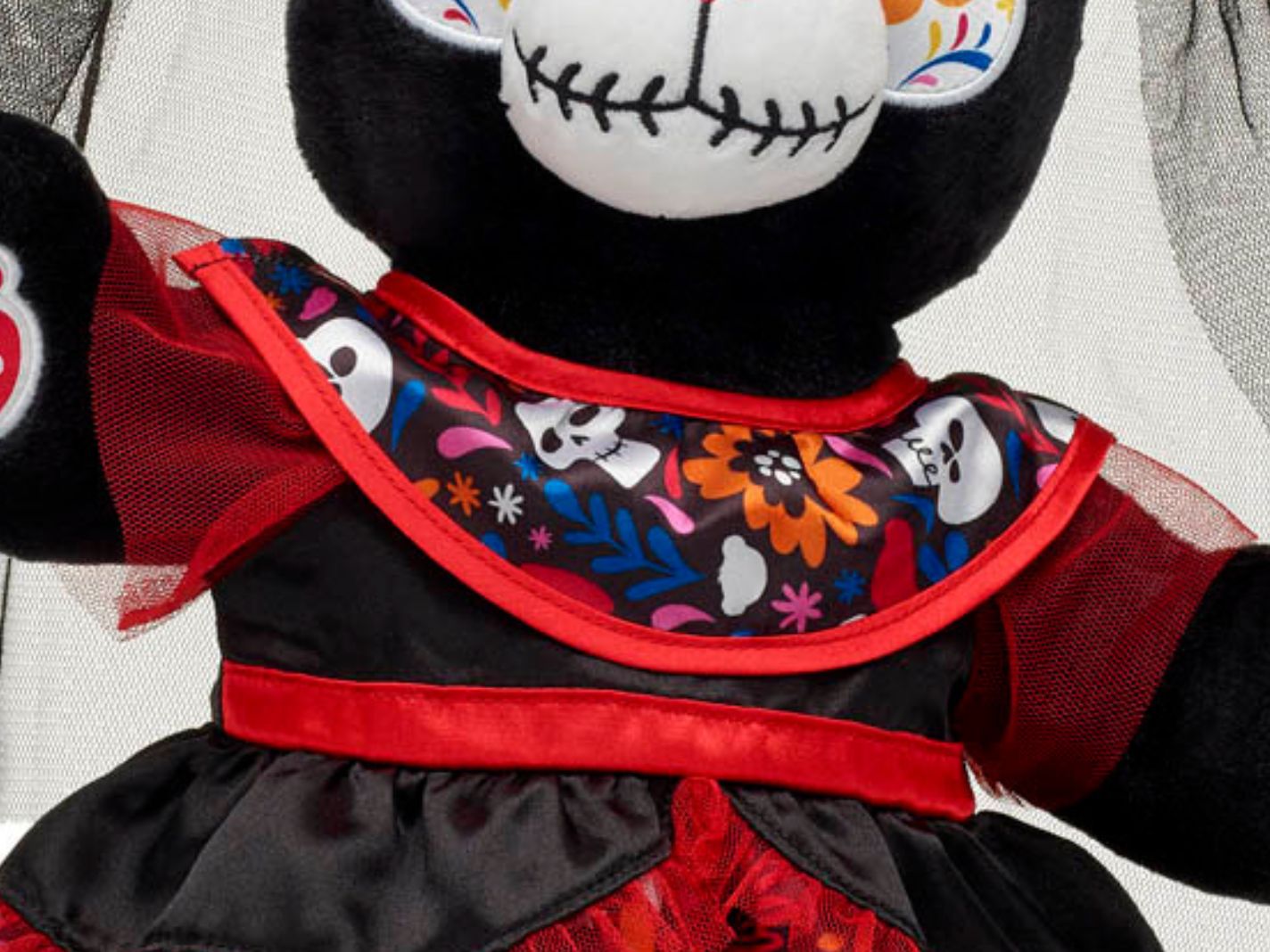 Build-A-Bear Workshop Debuts Set of Día de Muertos Bears