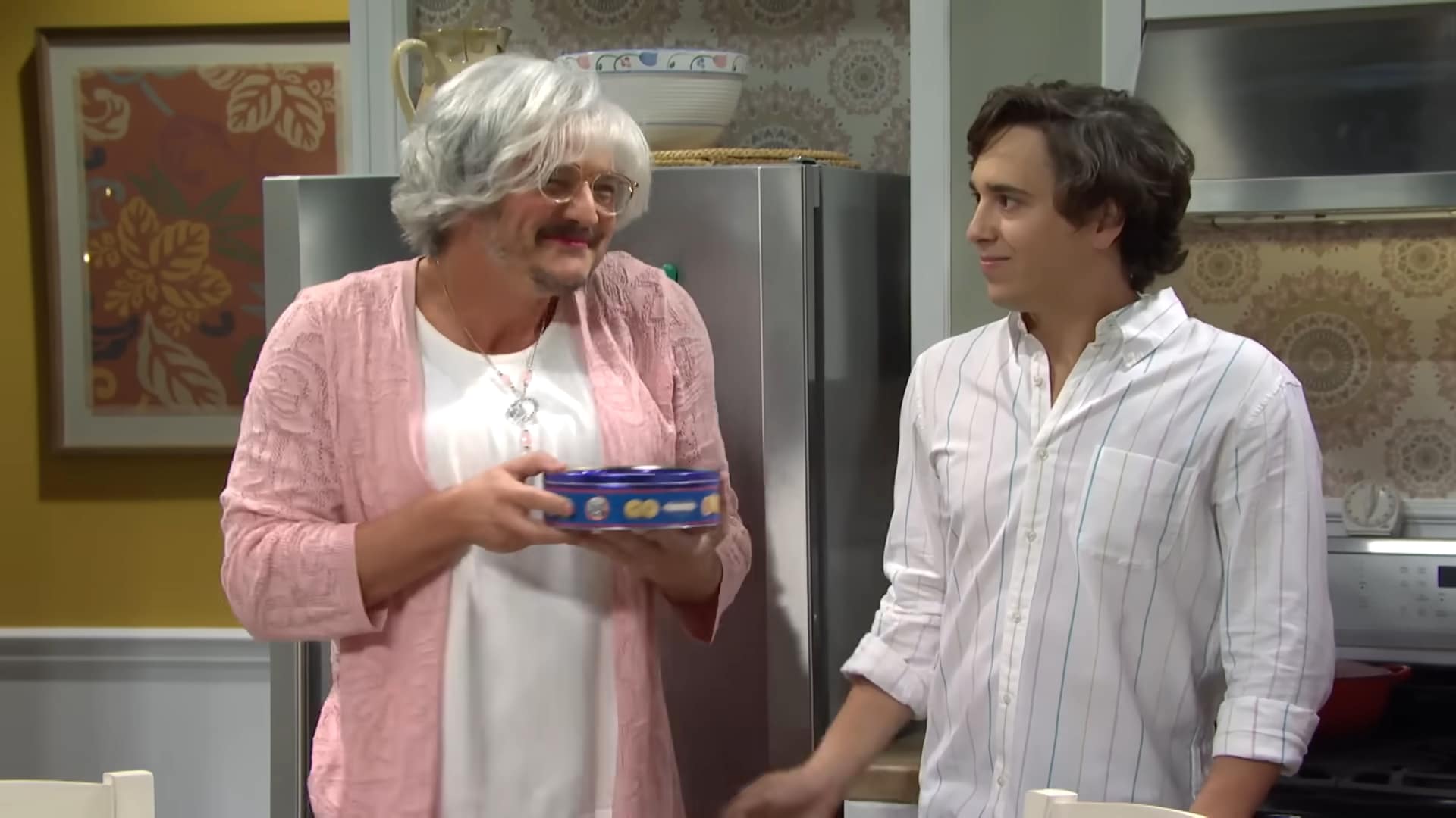 Marcello Hernández Reveals What His Mom Thinks About Pedro Pascal ...