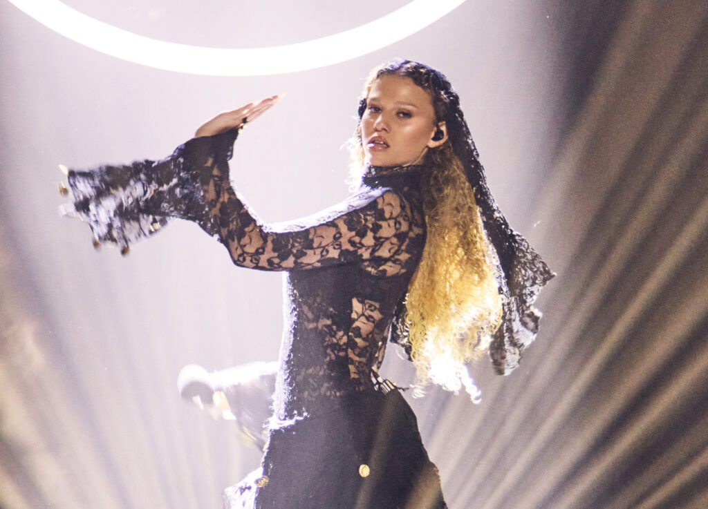 INTERVIEW: Palestinian-Chilean Singer Elyanna Talks Being the Face of ...