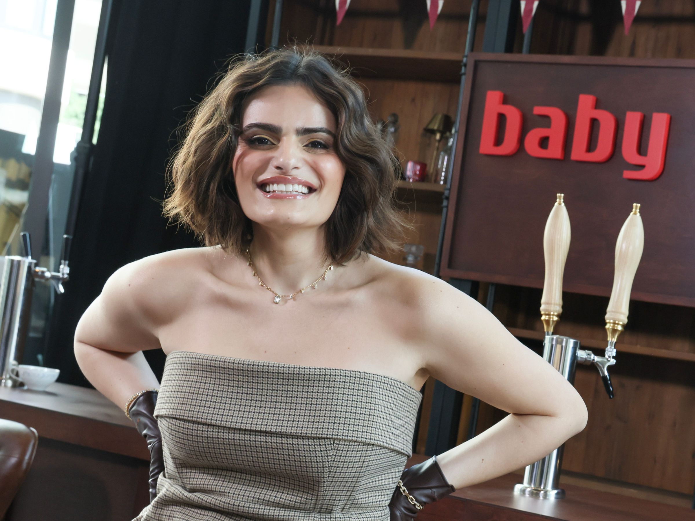 INTERVIEW: 'Baby Reindeer's Nava Mau on How Trans Stories Matter Now ...