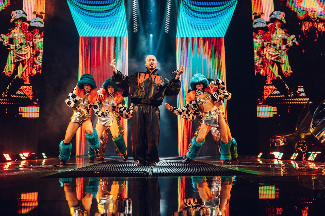 Here Are the Setlist & Stage Layout for J Balvin’s ‘2025 Back to the ...