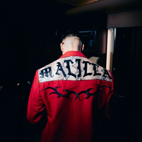 INTERVIEW: Netón Vega Breaks Down Debut Album ‘Mi Vida Mi Muerte’ & Meaning of ‘Melday’